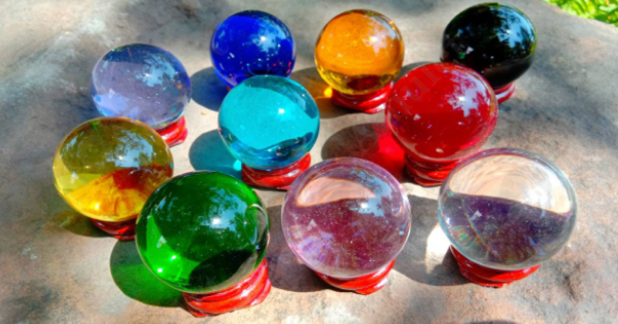 Leklai Kaew / NAGA EYE - Natural Crystal Healing Stones (BANGFAI) 龙珠石